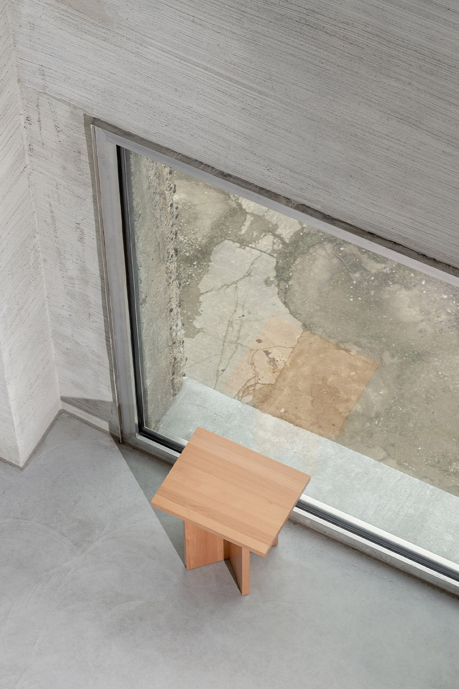 LOEHR — Furniture, Objects and Design from Berlin